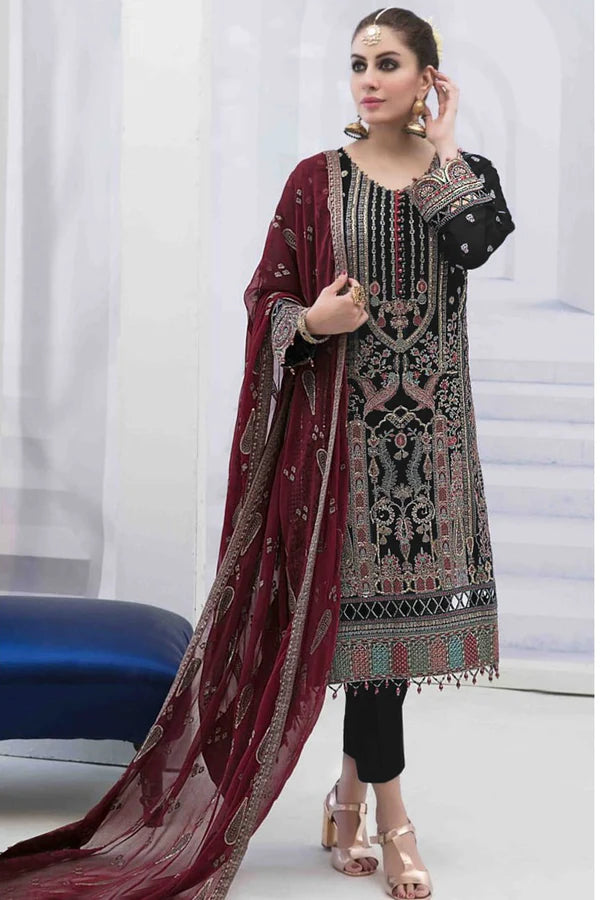 Get Latest Pakistani Salwar Kameez Online from Hoor Tex - Hoortex